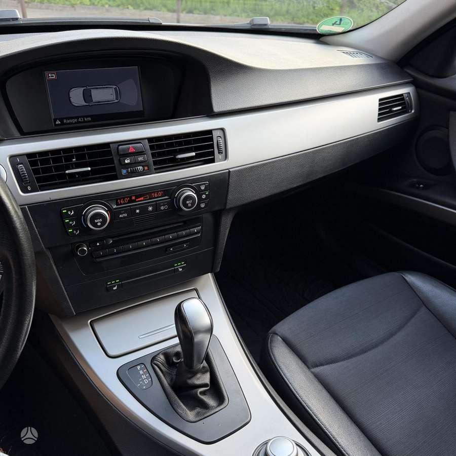 Brūns BMW 320 2008 Kaišiadorys, ar dzinēja tilpumu 2.00 L un nobraukumu 299 tūkst. km par 3650 €, foto 31 vietnē AUTOMOTO.COM.LV