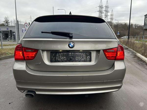 Brown BMW 320 2010 in Vilnius, with an engine capacity of 2.00 L and mileage of 370 thousand km for 4499 €, photo 5 on AUTOMOTO.COM.LV