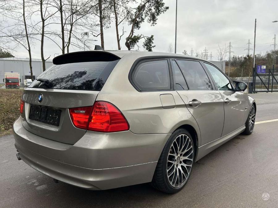Brūns BMW 320 2010 Viļņa, ar dzinēja tilpumu 2.00 L un nobraukumu 370 tūkst. km par 4499 €, foto 6 vietnē AUTOMOTO.COM.LV