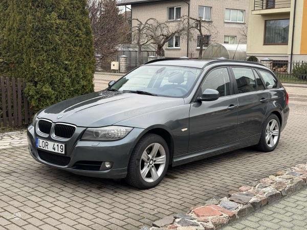 Brown BMW 320 2010 in Marijampole, with an engine capacity of 2.00 L and mileage of 377 thousand km for 4500 €, photo 2 on AUTOMOTO.COM.LV
