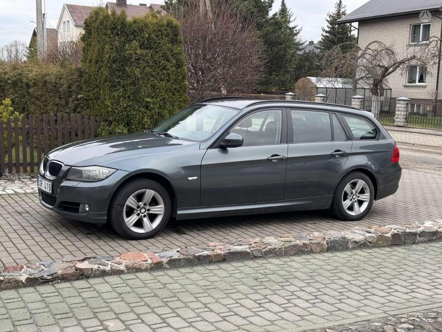 Brown BMW 320 2010 in Marijampole, with an engine capacity of 2.00 L and mileage of 377 thousand km for 4500 €, photo 3 on AUTOMOTO.COM.LV
