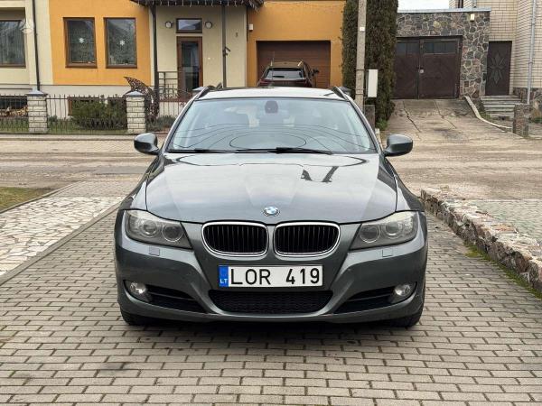 Brown BMW 320 2010 in Marijampole, with an engine capacity of 2.00 L and mileage of 377 thousand km for 4500 €, photo 10 on AUTOMOTO.COM.LV