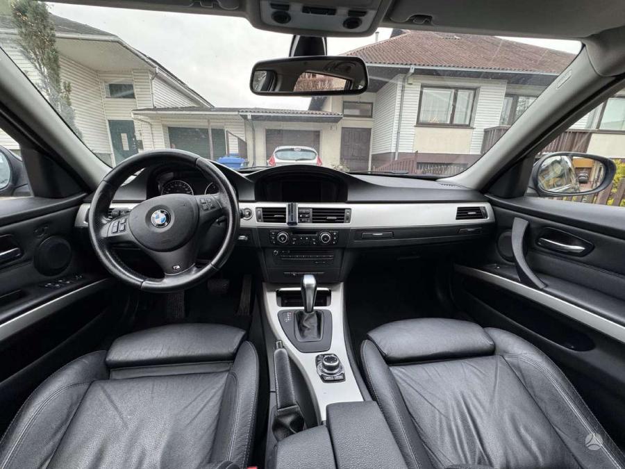 Brown BMW 320 2010 in Marijampole, with an engine capacity of 2.00 L and mileage of 377 thousand km for 4500 €, photo 24 on AUTOMOTO.COM.LV