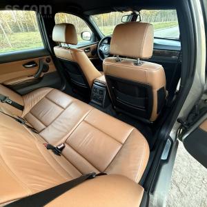Brown BMW 320 2010 in Valmiera, with an engine capacity of 2.00 L and mileage of 267 thousand km for 6990 €, photo 12 on AUTOMOTO.COM.LV