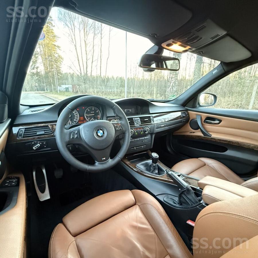 Brown BMW 320 2010 in Valmiera, with an engine capacity of 2.00 L and mileage of 267 thousand km for 6990 €, photo 14 on AUTOMOTO.COM.LV