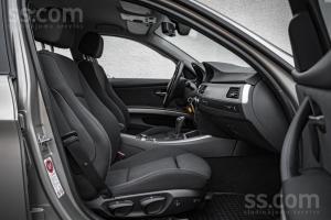 Brūns BMW 320 2010 Rīga, ar dzinēja tilpumu 2.00 L un nobraukumu 335 tūkst. km par 5700 €, foto 13 vietnē AUTOMOTO.COM.LV
