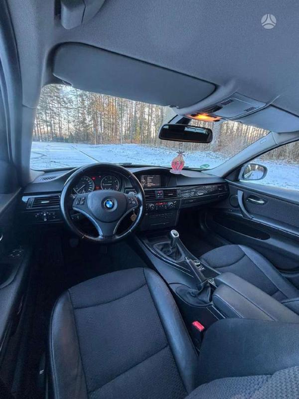 Brown BMW 320 2011 in Druskininkai, with an engine capacity of 2.00 L and mileage of 264 thousand km for 4100 €, photo 8 on AUTOMOTO.COM.LV