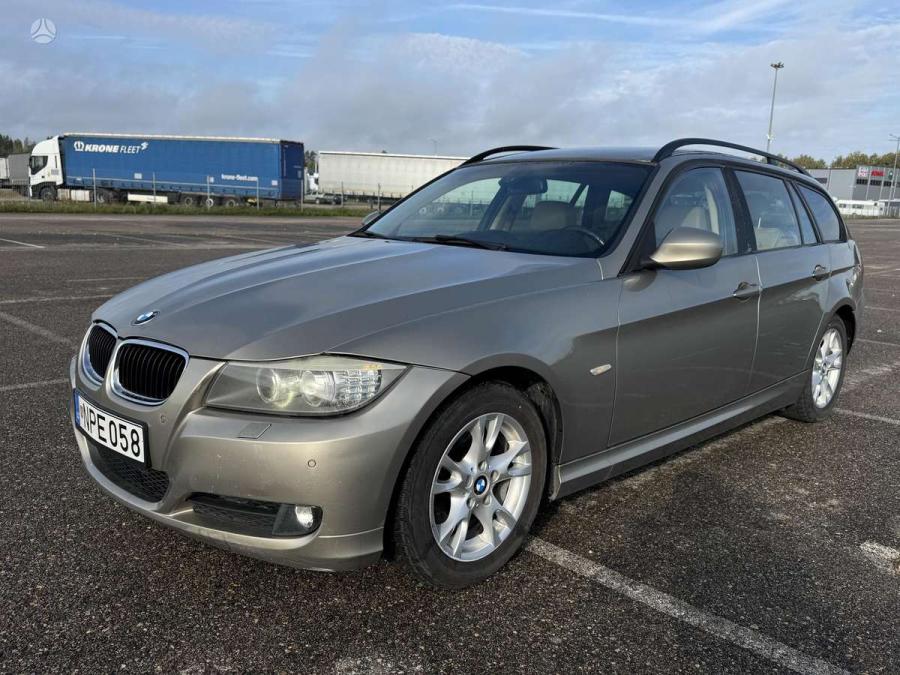 Brown BMW 320 2011 in Vilnius, with an engine capacity of 2.00 L and mileage of 294 thousand km for 2390 €, photo 4 on AUTOMOTO.COM.LV