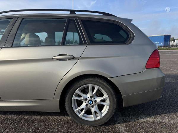 Brūns BMW 320 2011 Viļņa, ar dzinēja tilpumu 2.00 L un nobraukumu 294 tūkst. km par 2390 €, foto 10 vietnē AUTOMOTO.COM.LV