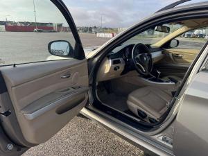 Brown BMW 320 2011 in Vilnius, with an engine capacity of 2.00 L and mileage of 294 thousand km for 2390 €, photo 13 on AUTOMOTO.COM.LV