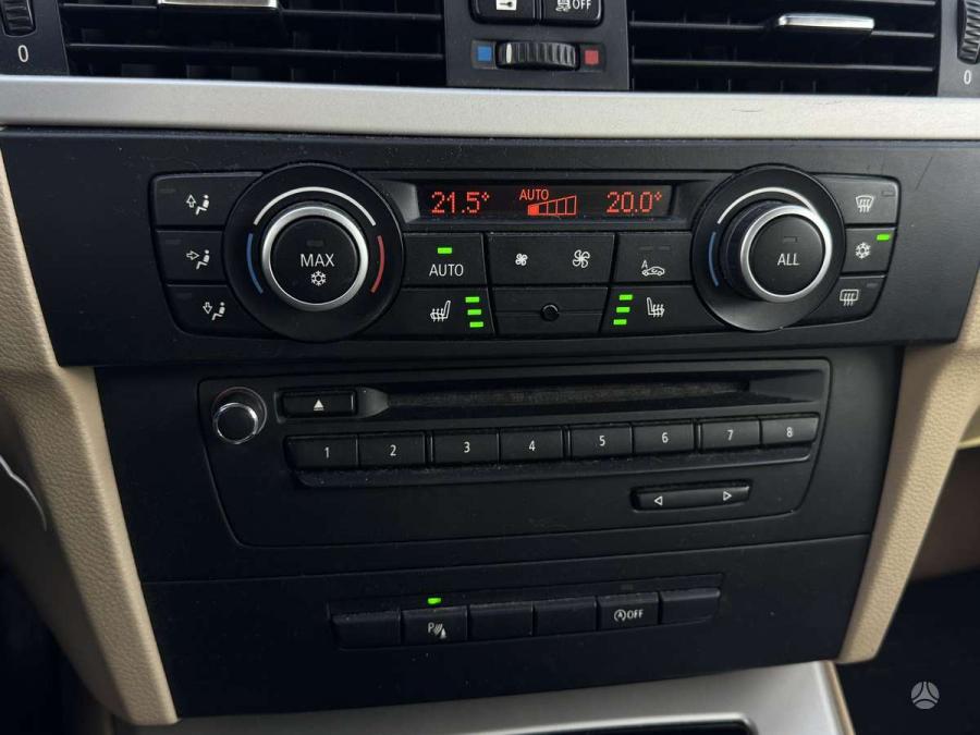 Brown BMW 320 2011 in Vilnius, with an engine capacity of 2.00 L and mileage of 294 thousand km for 2390 €, photo 22 on AUTOMOTO.COM.LV