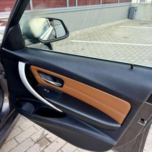 Brown BMW 320 2013 in Kaisiadorys, with an engine capacity of 2.00 L and mileage of 290 thousand km for 6850 €, photo 24 on AUTOMOTO.COM.LV