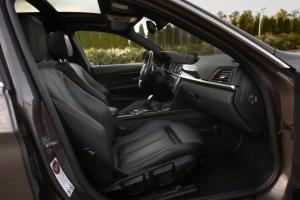 Brown BMW 320 2013 in Jelgava, with an engine capacity of 2.00 L and mileage of 236 thousand km for 13200 €, photo 17 on AUTOMOTO.COM.LV