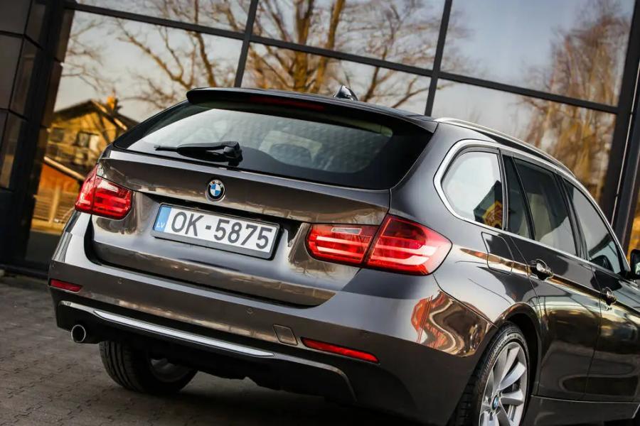 Brown BMW 320 2013 in Jelgava, with an engine capacity of 2.00 L and mileage of 258 thousand km for 7650 €, photo 9 on AUTOMOTO.COM.LV