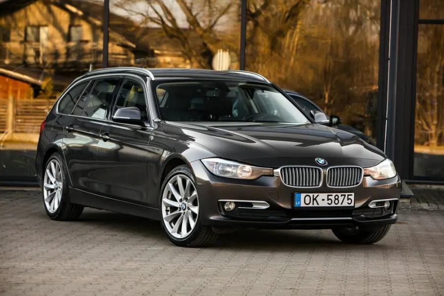 Brown BMW 320 2013 in Jelgava, with an engine capacity of 2.00 L and mileage of 258 thousand km for 7650 €, photo 13 on AUTOMOTO.COM.LV
