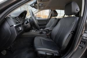 Brown BMW 320 2013 in Jelgava, with an engine capacity of 2.00 L and mileage of 258 thousand km for 7650 €, photo 19 on AUTOMOTO.COM.LV