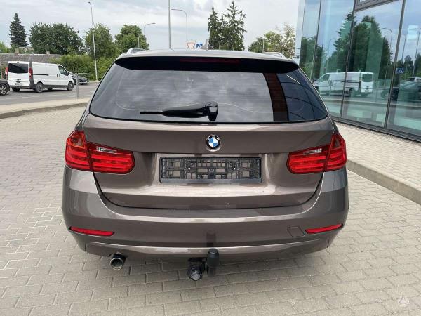 Brown BMW 320 2013 in Utena, with an engine capacity of 2.00 L and mileage of 358 thousand km for 5600 €, photo 6 on AUTOMOTO.COM.LV