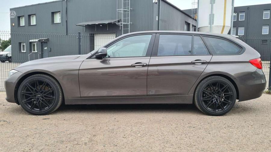 Brown BMW 320 2014 in Kaunas, with an engine capacity of 2.00 L and mileage of 201 thousand km for 5550 €, photo 3 on AUTOMOTO.COM.LV