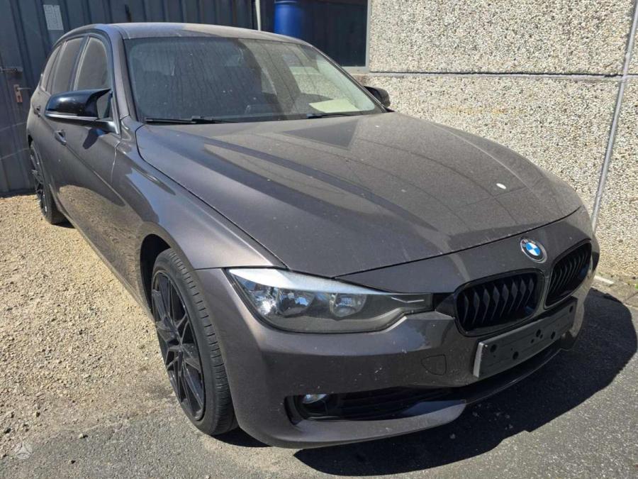 Brown BMW 320 2014 in Kaunas, with an engine capacity of 2.00 L and mileage of 201 thousand km for 5550 €, photo 13 on AUTOMOTO.COM.LV