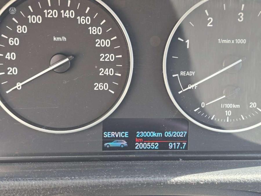 Brown BMW 320 2014 in Kaunas, with an engine capacity of 2.00 L and mileage of 201 thousand km for 5550 €, photo 17 on AUTOMOTO.COM.LV