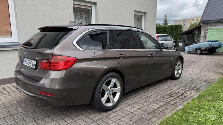 Brown BMW 320 2014 in Taurage, with an engine capacity of 2.00 L and mileage of 311 thousand km for 7999 €, photo 7 on AUTOMOTO.COM.LV