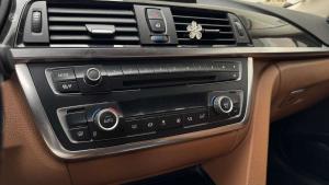Brown BMW 320 2014 in Taurage, with an engine capacity of 2.00 L and mileage of 311 thousand km for 7999 €, photo 11 on AUTOMOTO.COM.LV