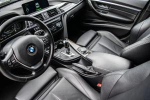 Brown BMW 320 2015 in Tukums, with an engine capacity of 2.00 L and mileage of 280 thousand km for 11080 €, photo 16 on AUTOMOTO.COM.LV