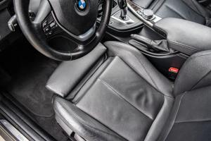 Brown BMW 320 2015 in Tukums, with an engine capacity of 2.00 L and mileage of 280 thousand km for 11080 €, photo 17 on AUTOMOTO.COM.LV