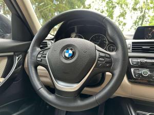 Brūns BMW 320 2016 Viļņa, ar dzinēja tilpumu 2.00 L un nobraukumu 215 tūkst. km par 7950 €, foto 20 vietnē AUTOMOTO.COM.LV