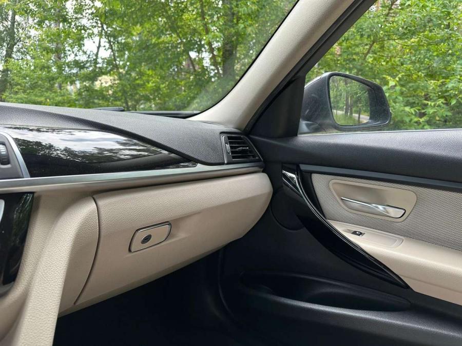 Brūns BMW 320 2016 Viļņa, ar dzinēja tilpumu 2.00 L un nobraukumu 215 tūkst. km par 7950 €, foto 33 vietnē AUTOMOTO.COM.LV