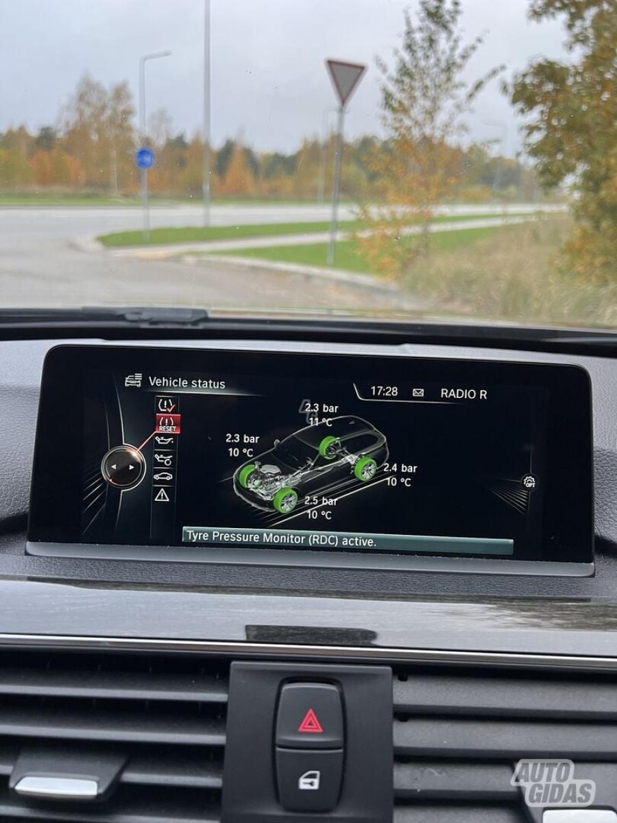 Brown BMW 320 2016 in Siauliai, with an engine capacity of 2.00 L and mileage of 203 thousand km for 12850 €, photo 39 on AUTOMOTO.COM.LV