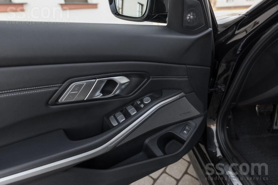 Brūns BMW 320 2020 Rīga, ar dzinēja tilpumu 2.00 L un nobraukumu 214 tūkst. km par 22500 €, foto 26 vietnē AUTOMOTO.COM.LV