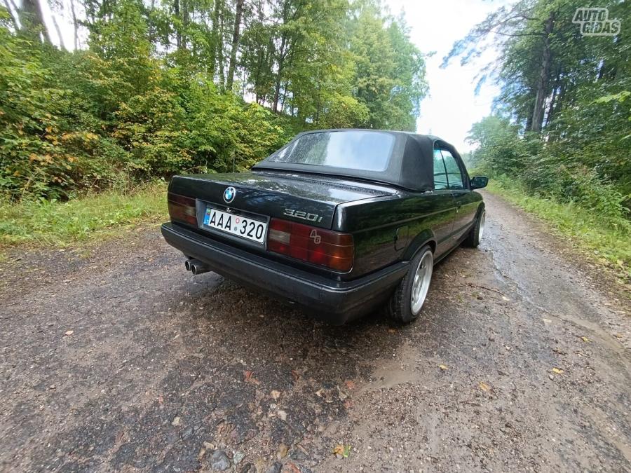 BMW 320 1991 Alīta, ar dzinēja tilpumu 2.00 L un nobraukumu 330 tūkst. km par 11500 €, foto 8 vietnē AUTOMOTO.COM.LV