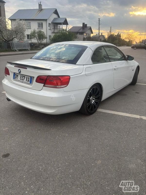 BMW 320 2008 in Kaunas, with an engine capacity of 2.00 L and mileage of 273 thousand km for 7000 €, photo 4 on AUTOMOTO.COM.LV