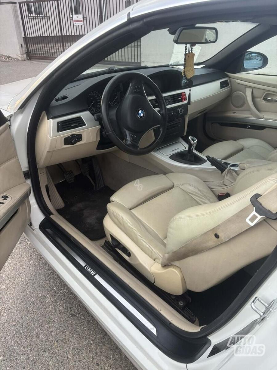 BMW 320 2008 in Kaunas, with an engine capacity of 2.00 L and mileage of 273 thousand km for 7000 €, photo 9 on AUTOMOTO.COM.LV