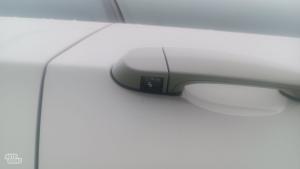 BMW 320 2008 in Kaunas, with an engine capacity of 2.00 L and mileage of 273 thousand km for 7000 €, photo 12 on AUTOMOTO.COM.LV