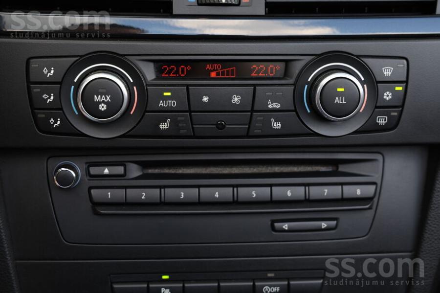 BMW 320 2010 in Tukums, with an engine capacity of 2.00 L and mileage of 240 thousand km for 8500 €, photo 13 on AUTOMOTO.COM.LV
