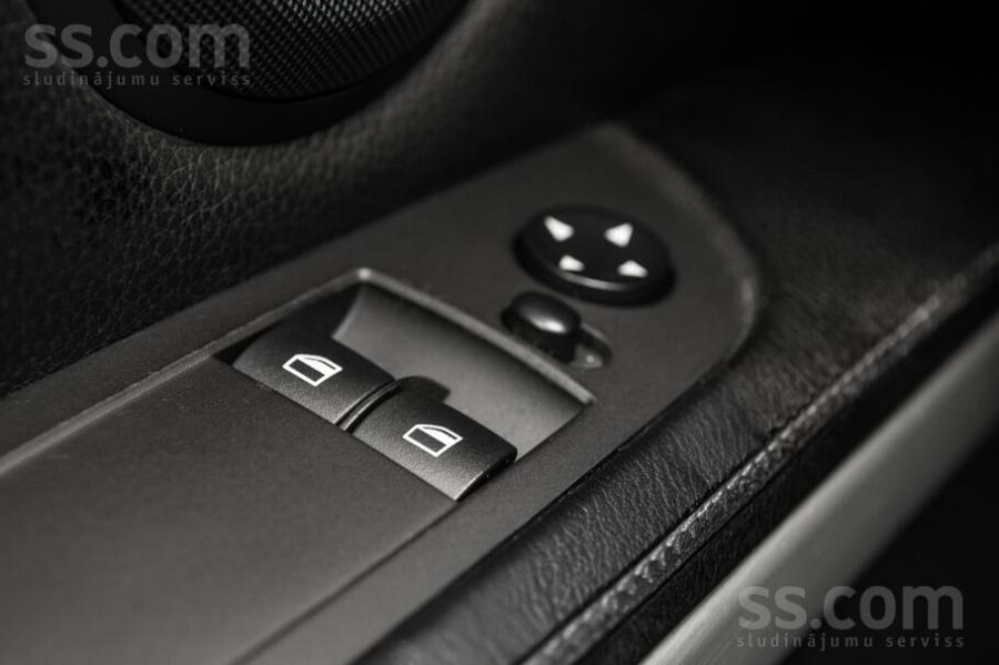 BMW 320 2007 Rīga, ar dzinēja tilpumu 2.00 L un nobraukumu 308 tūkst. km par 6990 €, foto 24 vietnē AUTOMOTO.COM.LV