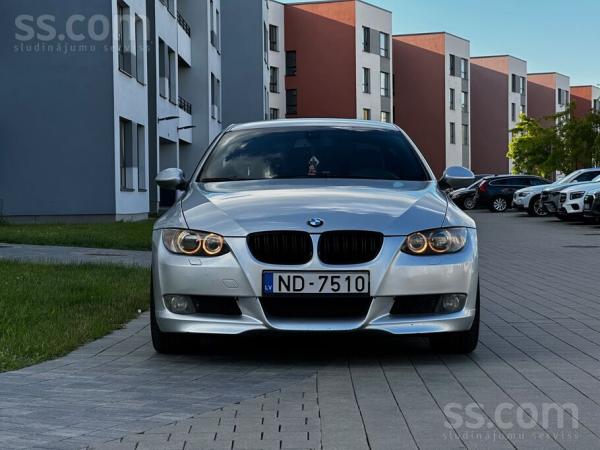 BMW 320 2007 in Riga, with an engine capacity of 2.00 L and mileage of 291 thousand km for 5700 €, photo 2 on AUTOMOTO.COM.LV