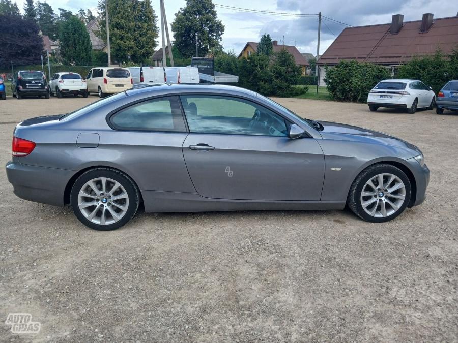 BMW 320 2007 in Kelme, with an engine capacity of 2.00 L and mileage of 147 thousand km for 5500 €, photo 12 on AUTOMOTO.COM.LV