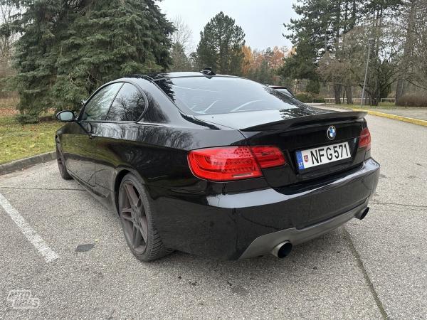 BMW 320 2010 in Kaunas, with an engine capacity of 2.00 L and mileage of 312 thousand km for 8000 €, photo 5 on AUTOMOTO.COM.LV