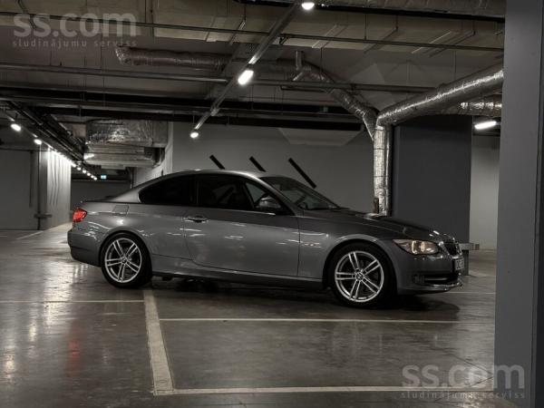 BMW 320 2011 in Riga, with an engine capacity of 2.00 L and mileage of 234 thousand km for 6900 €, photo 1 on AUTOMOTO.COM.LV
