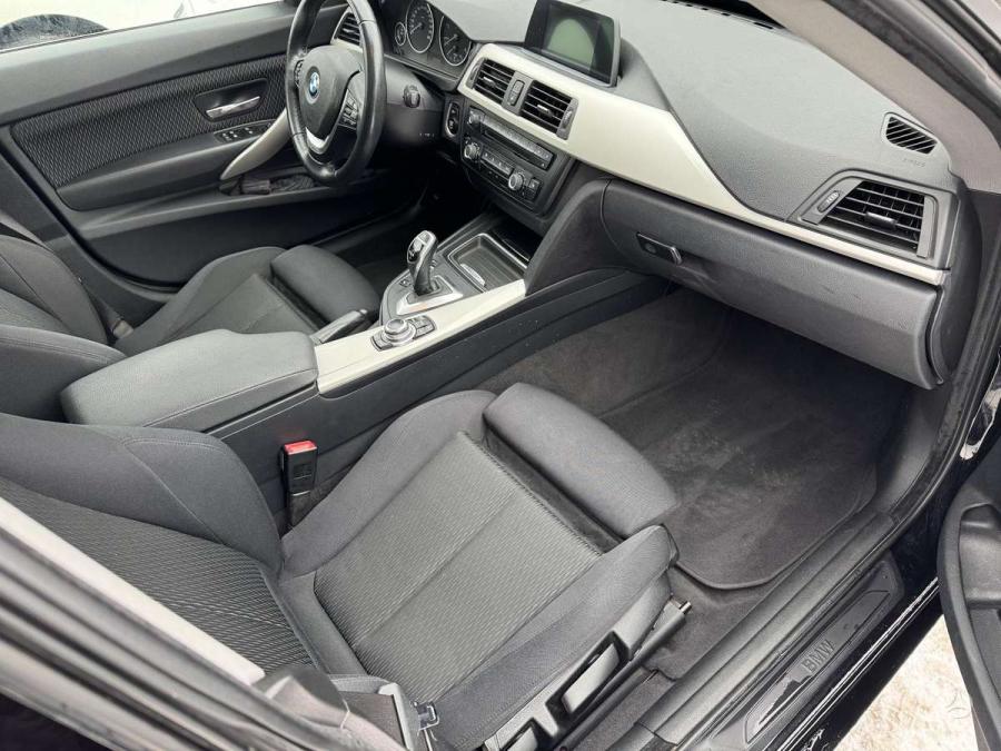 Black BMW 320 Gran Turismo 2013 in Vilnius, with an engine capacity of 2.00 L and mileage of 304 thousand km for 7950 €, photo 8 on AUTOMOTO.COM.LV
