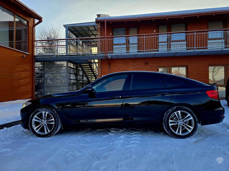 Black BMW 320 Gran Turismo 2013 in Marijampole, with an engine capacity of 2.00 L and mileage of 320 thousand km for 9500 €, photo 3 on AUTOMOTO.COM.LV