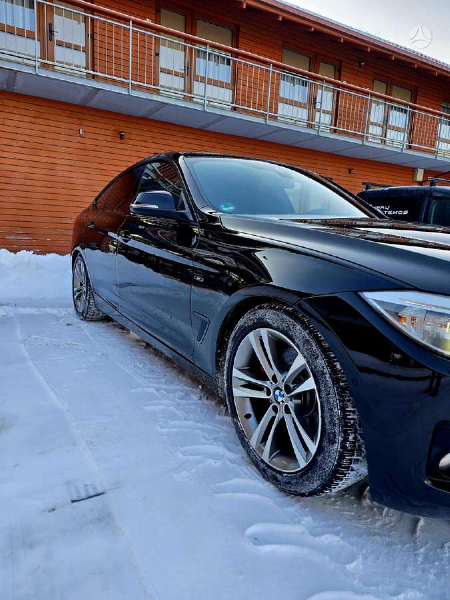 Black BMW 320 Gran Turismo 2013 in Marijampole, with an engine capacity of 2.00 L and mileage of 320 thousand km for 9500 €, photo 12 on AUTOMOTO.COM.LV