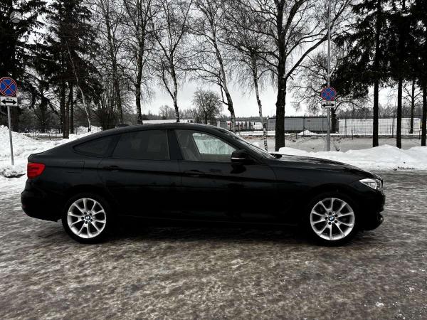 Black BMW 320 Gran Turismo 2013 in Vilnius, with an engine capacity of 2.00 L and mileage of 293 thousand km for 9800 €, photo 5 on AUTOMOTO.COM.LV