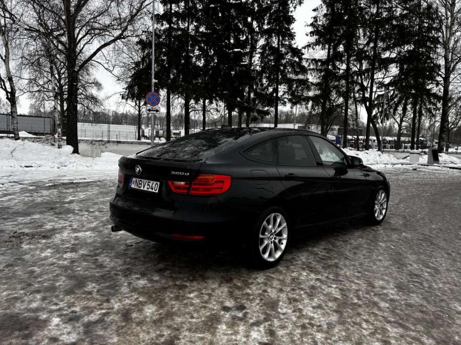 Black BMW 320 Gran Turismo 2013 in Vilnius, with an engine capacity of 2.00 L and mileage of 293 thousand km for 9800 €, photo 7 on AUTOMOTO.COM.LV