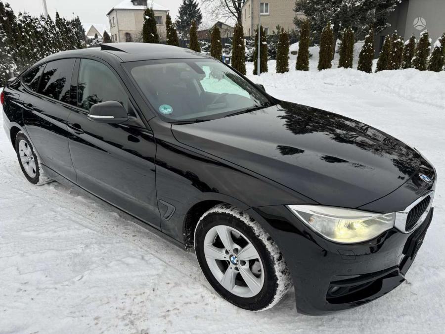 Black BMW 320 Gran Turismo 2013 in Prienai, with an engine capacity of 2.00 L and mileage of 304 thousand km for 8600 €, photo 1 on AUTOMOTO.COM.LV