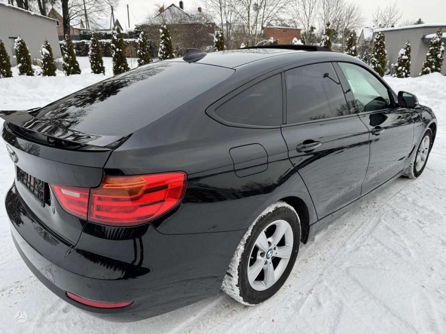 Black BMW 320 Gran Turismo 2013 in Prienai, with an engine capacity of 2.00 L and mileage of 304 thousand km for 8600 €, photo 3 on AUTOMOTO.COM.LV
