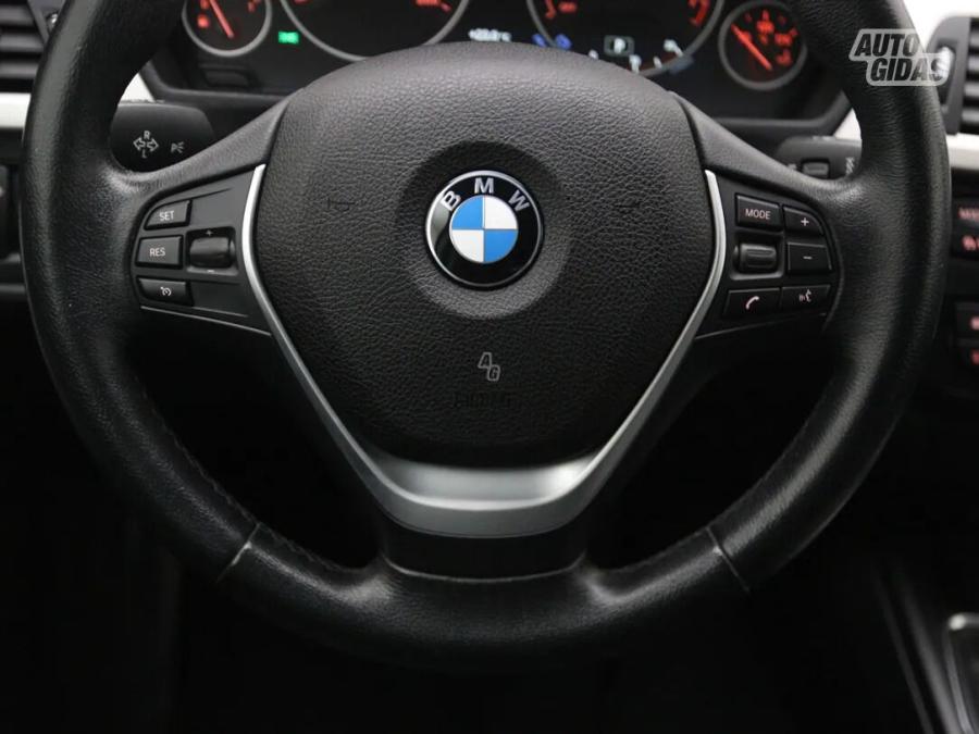 Melns BMW 320 Gran Turismo 2013 Viļņa, ar dzinēja tilpumu 2.00 L un nobraukumu 221 tūkst. km par 10599 €, foto 19 vietnē AUTOMOTO.COM.LV